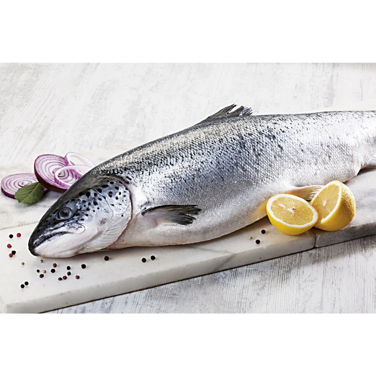 Salmão do Atlântico Inteiro Fresco 4Kg | Pão de Açúcar